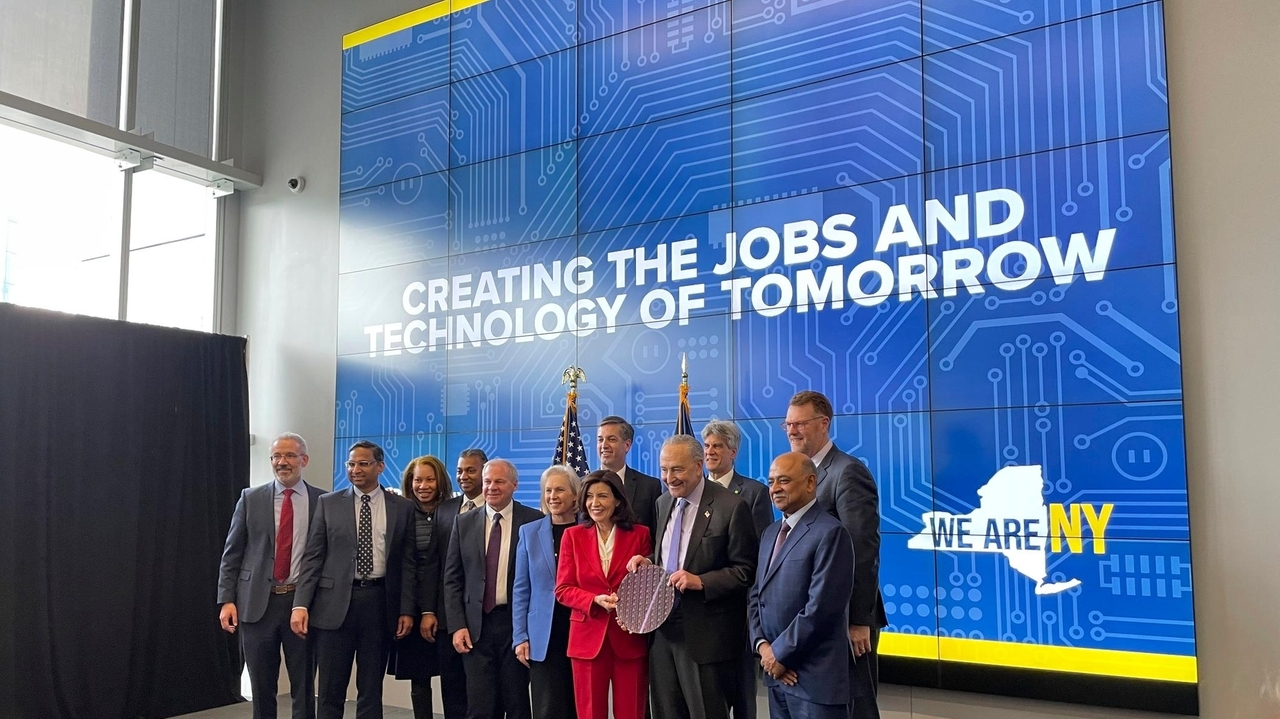 New York pledges $1B on chip research and development in Albany in bid ...