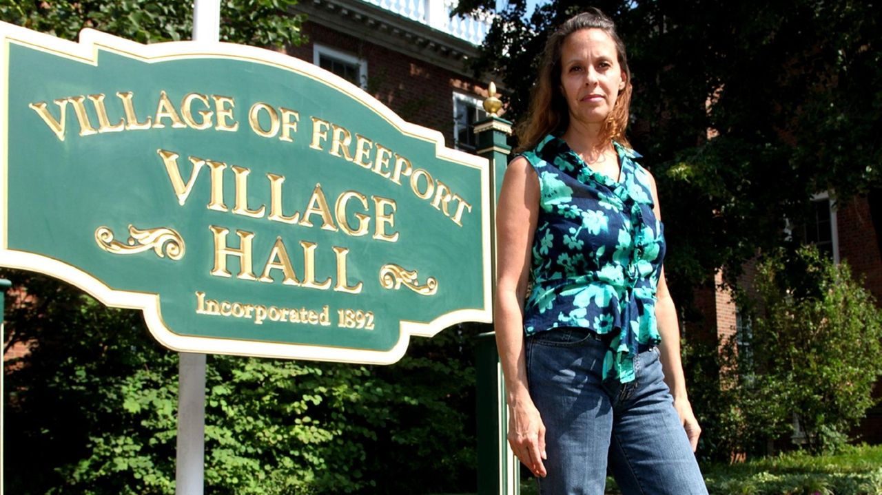 Freeport deputy police chief sues village over demotion - Newsday