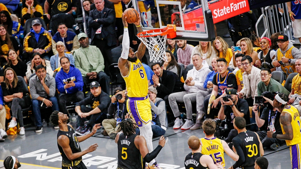 Lakers withstood every Warriors run, hope for more in Game 2 - Newsday