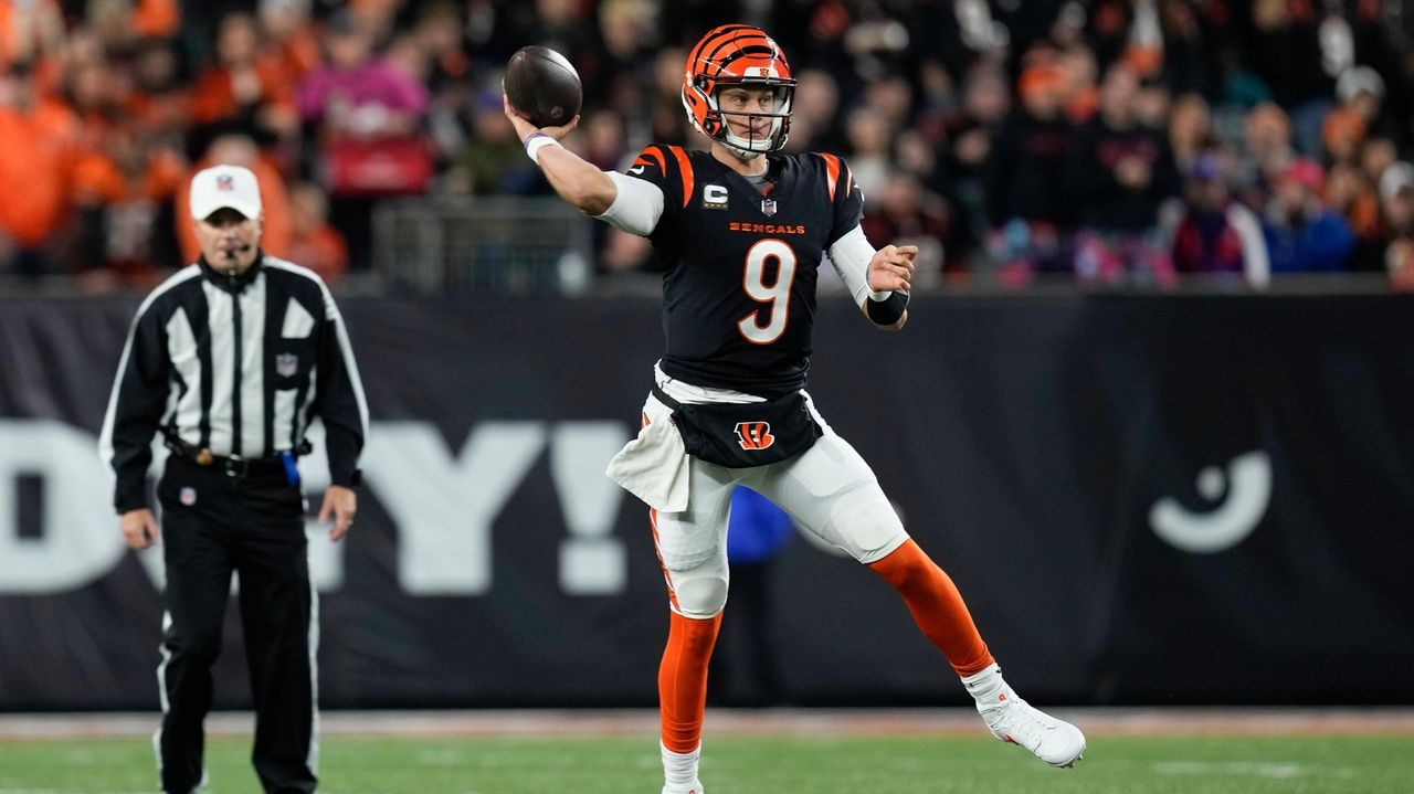 Burrow's resurgence has 5-3 Bengals in playoff race again. Rough ...