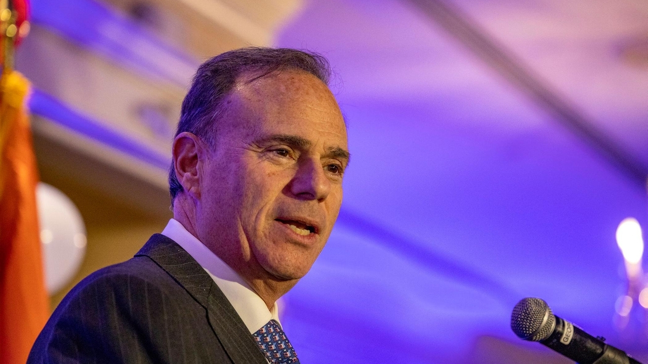 Jay Jacobs draws fire for stance on Nassau Congress race - Newsday