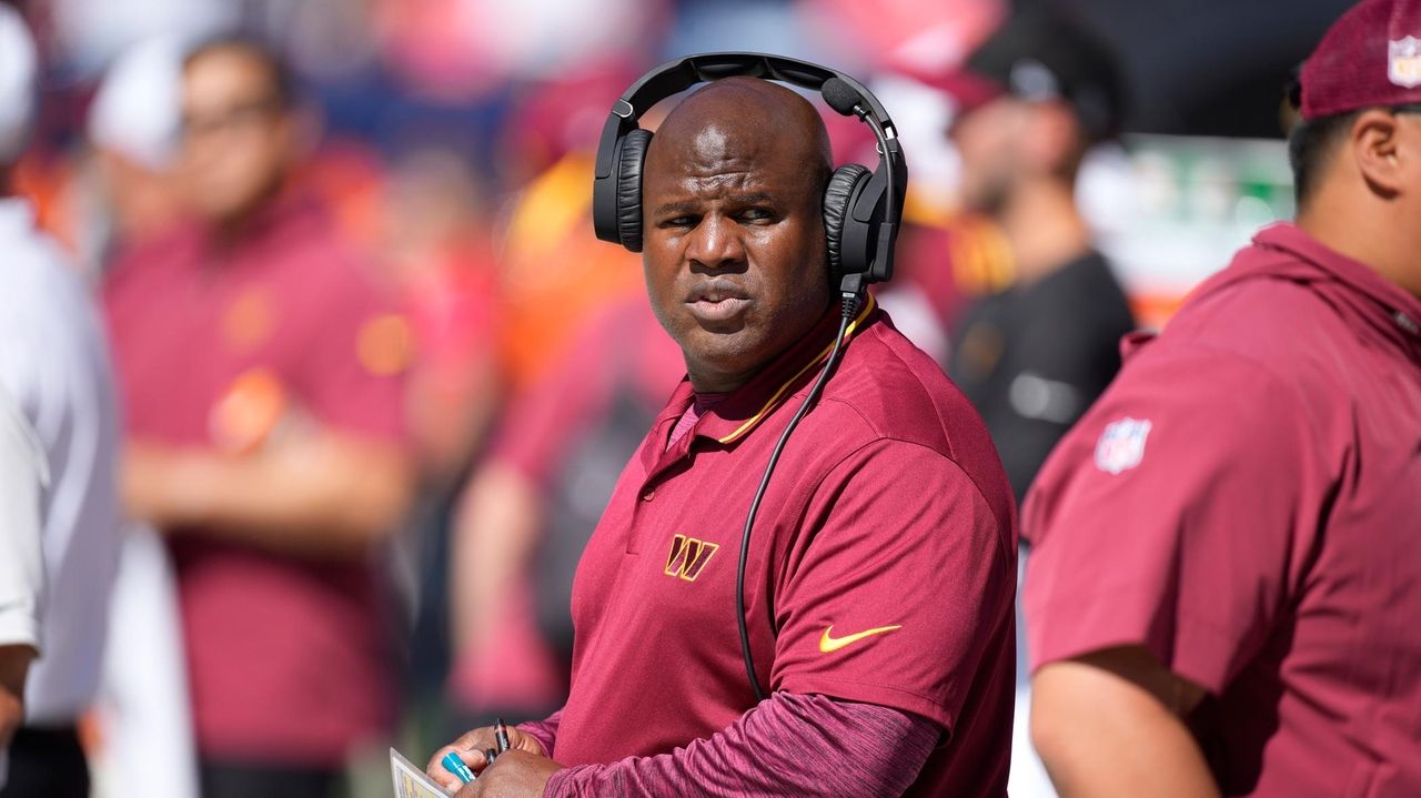 Eric Bieniemy officially named UCLA's associate head coach and ...