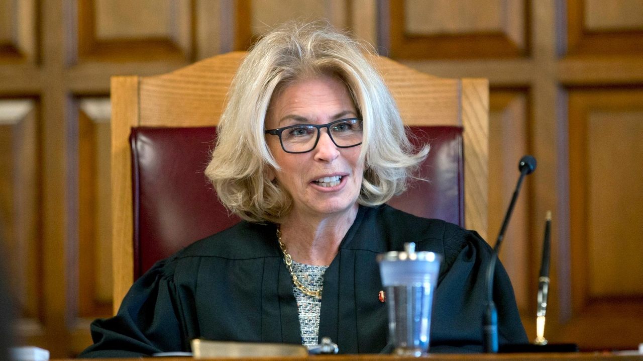Chief judge quits, Dems sit in judgment - Newsday