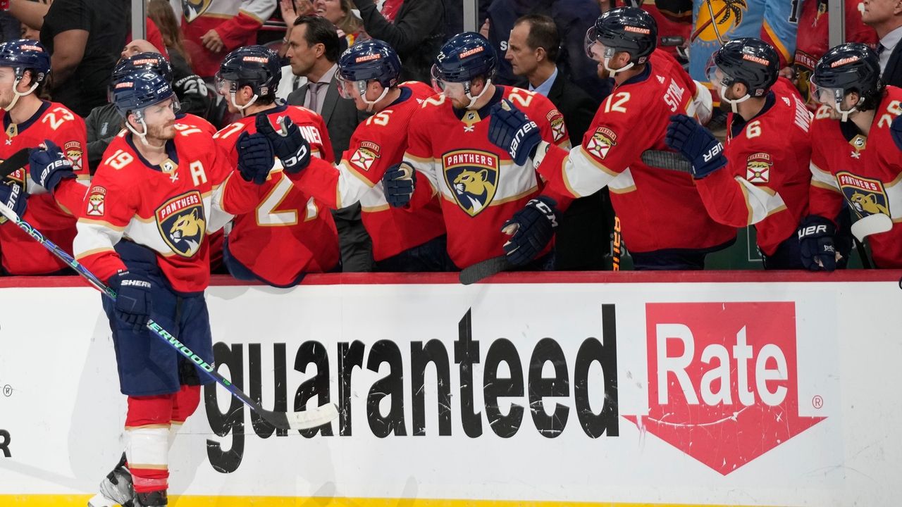 Panthers score 7, force a Game 7 against the Bruins - Newsday
