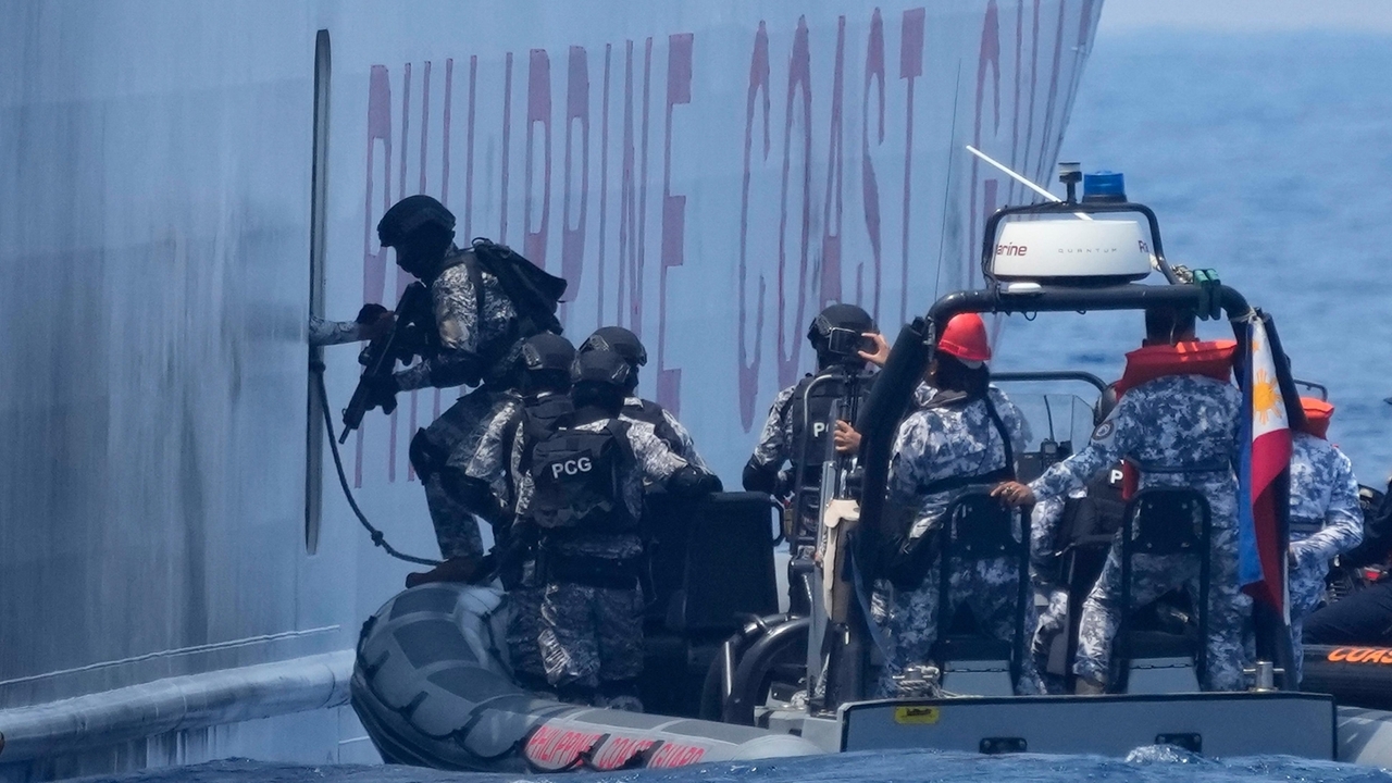US, Japanese, Philippine coast guard ships stage law enforcement drills ...