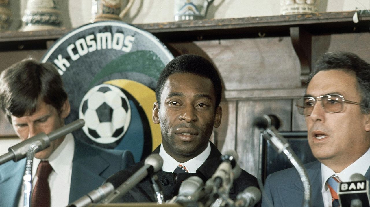 Pelé invigorated US soccer, paved way for '94 World Cup, MLS - Newsday