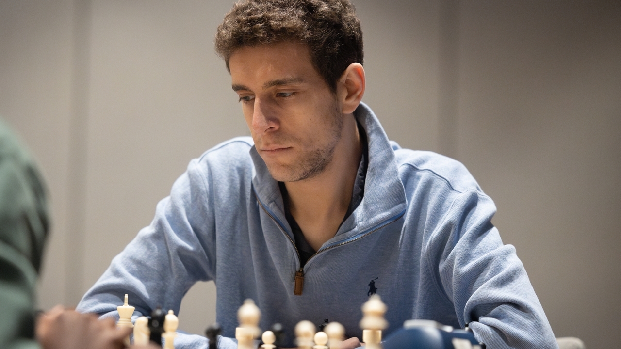 American chess grandmaster Daniel Naroditsky dies at 29 - Newsday