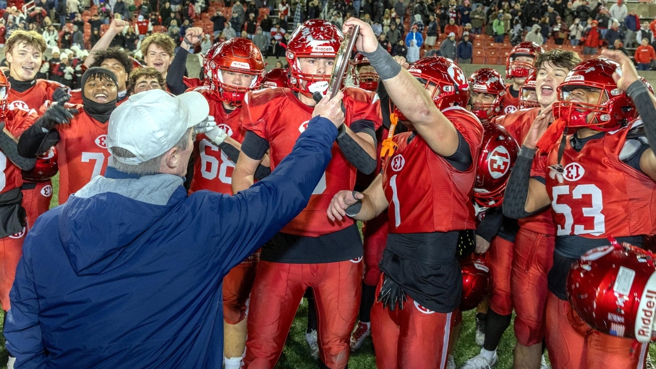 Suffolk Division II football final: East Islip vs. Half Hollow Hills ...