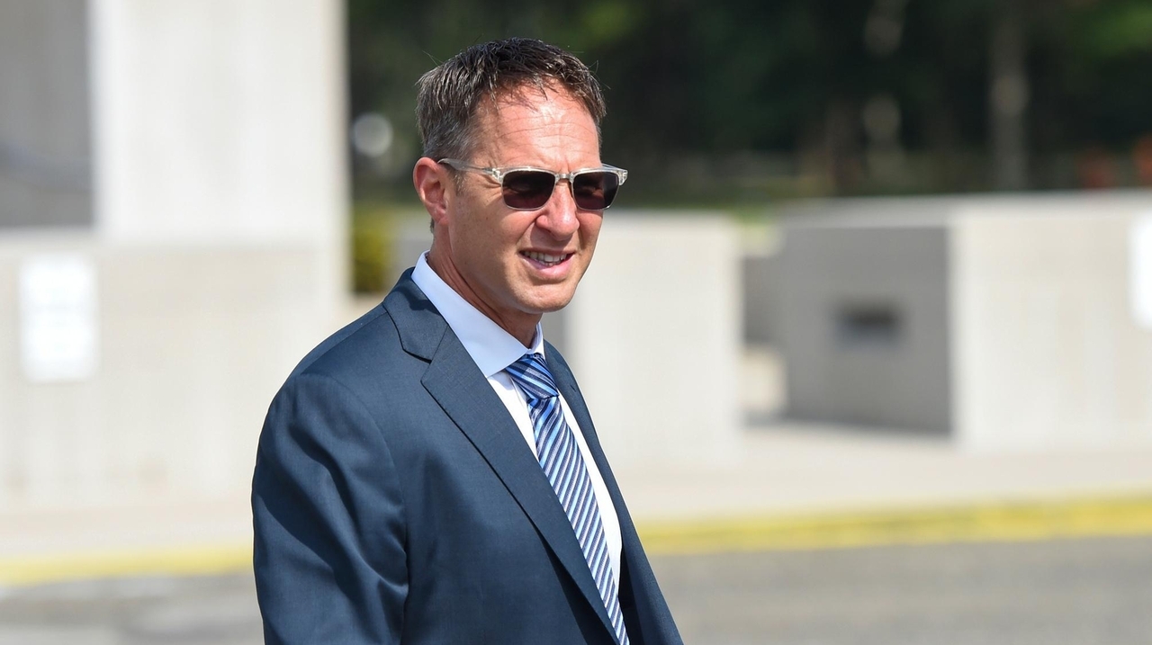 Former Lend America exec Michael Ashley gets sentence commuted by Trump ...