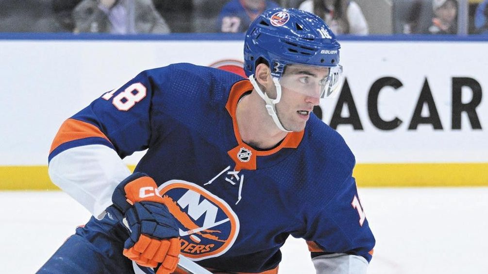 Pierre Engvall clears waivers, leaving Islanders with options for his ...