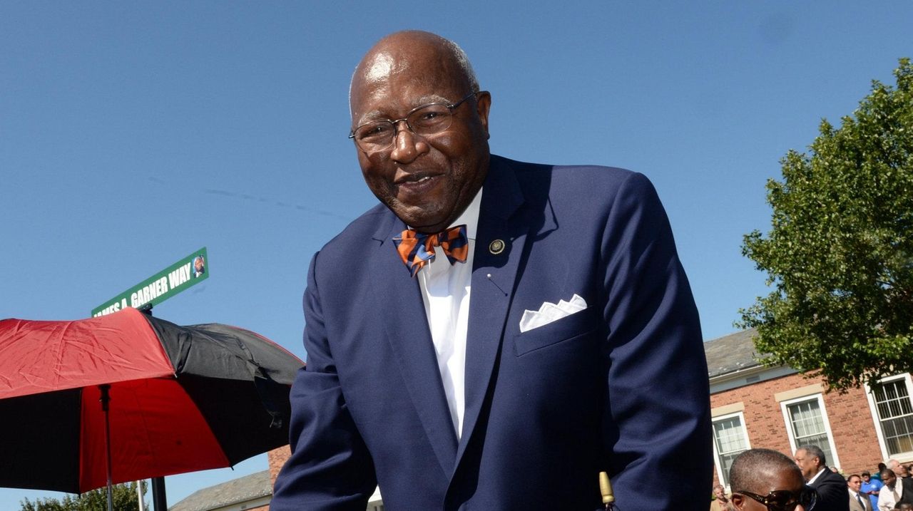 Hempstead street renamed for LI's first African-American mayor - Newsday