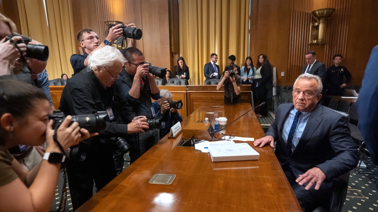 RFK. Jr's family members say he is a 'threat' to Americans' health and ...