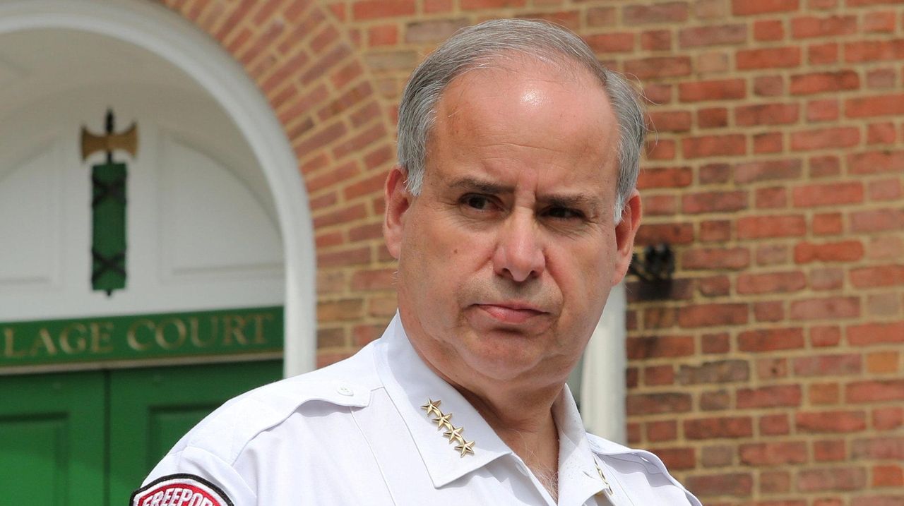 Freeport police chief to retire after the summer - Newsday