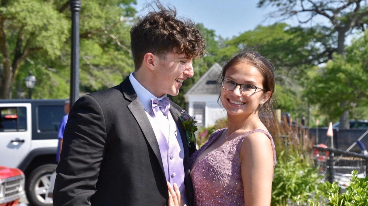 What 'prom' looks like during a pandemic - Newsday