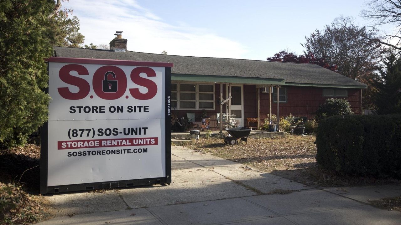 Rex Heuermann's family moving out of their Massapequa Park home - Newsday