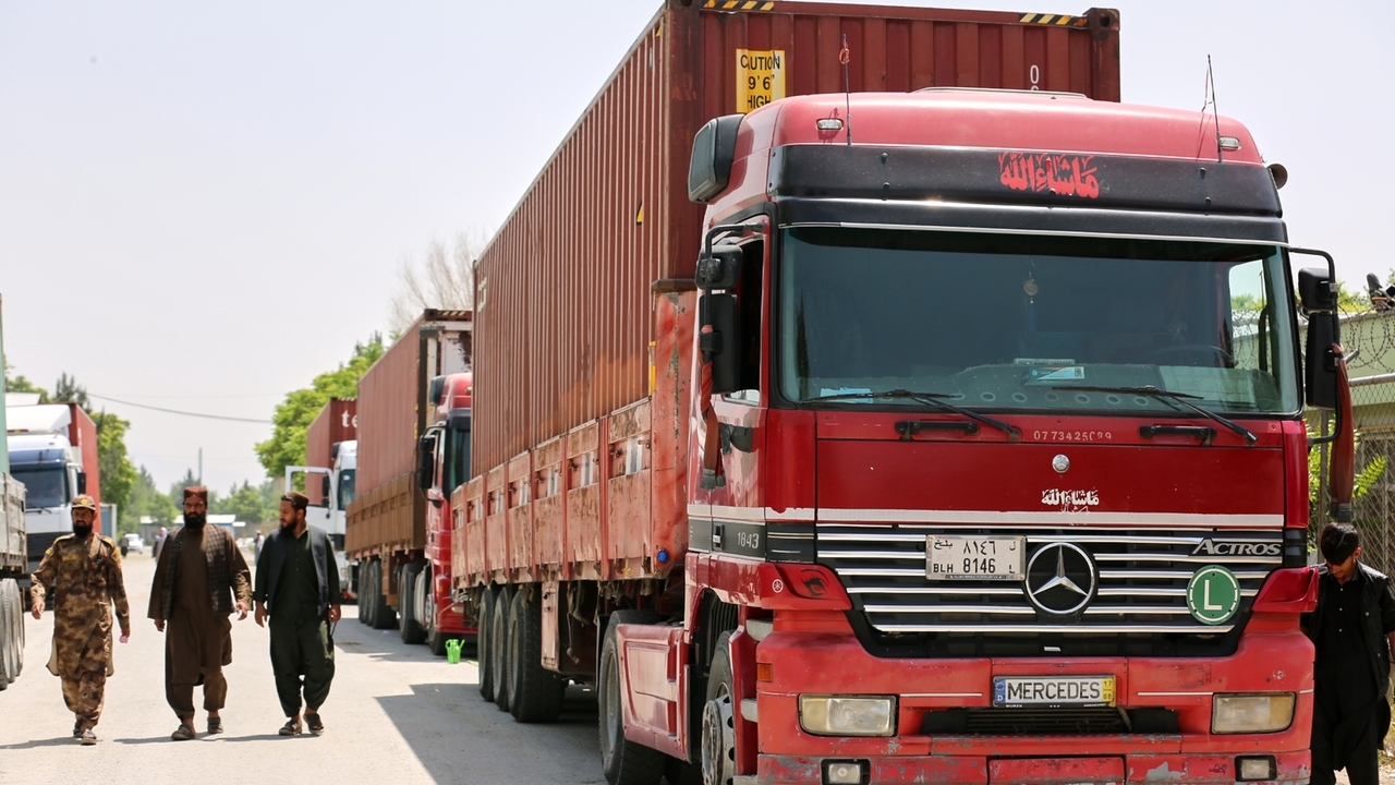 Strait of Hormuz closure chokes trade and aid for Afghanistan - Newsday