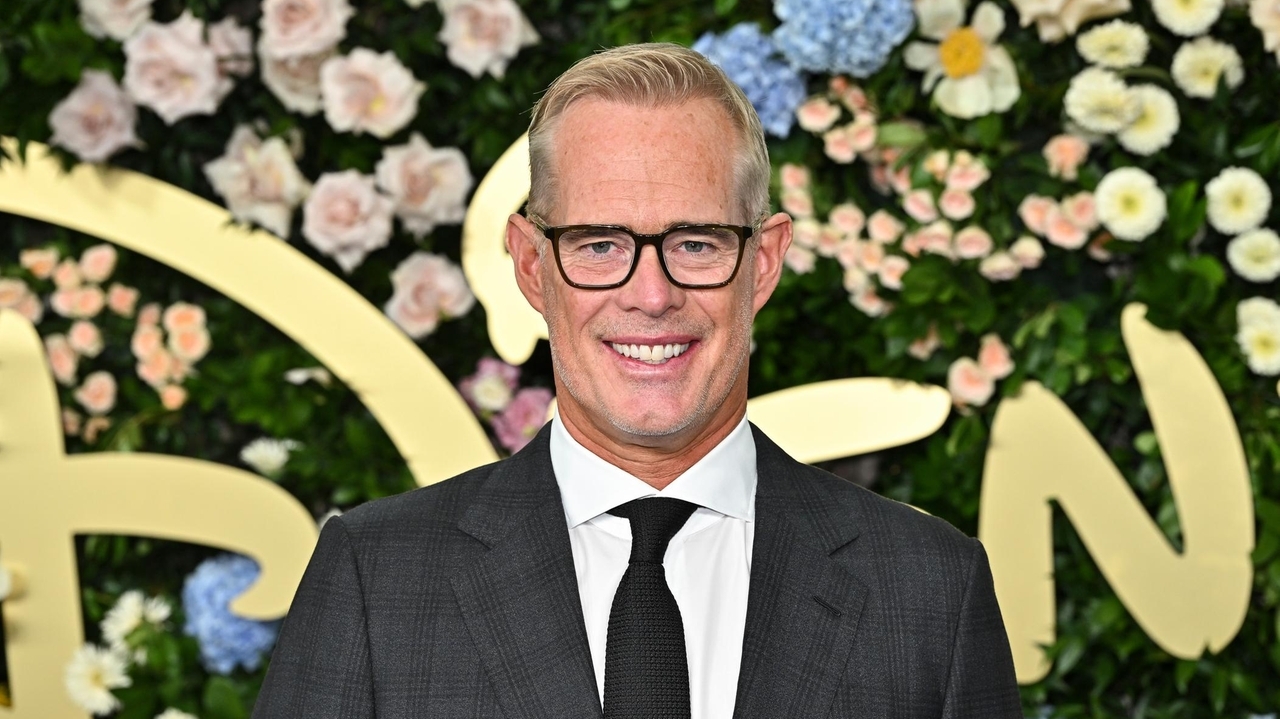 Joe Buck, a broadcasting giant, adds Frick Award to resume - Newsday