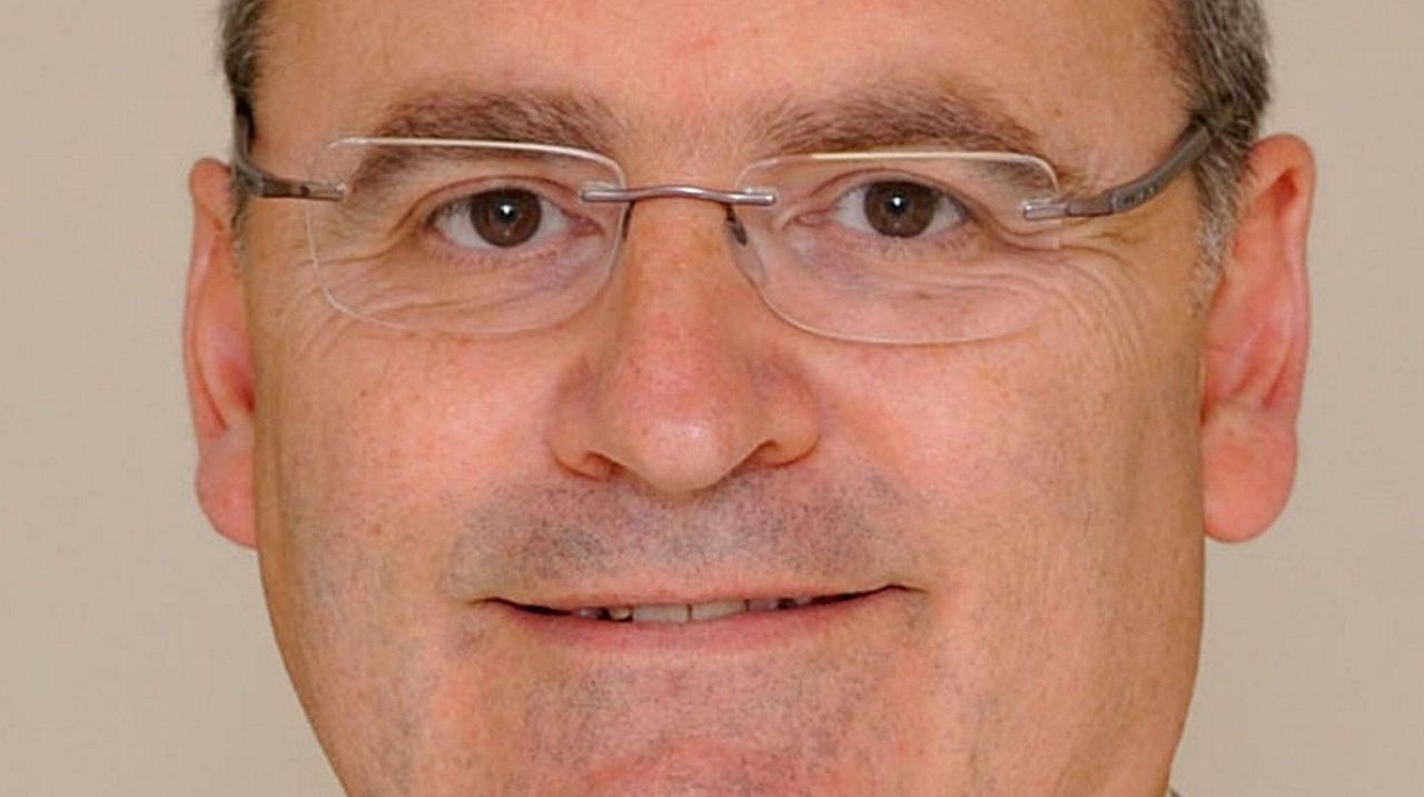 Democrats hit Republican C. William Gaylor III in Nassau Legislature ...