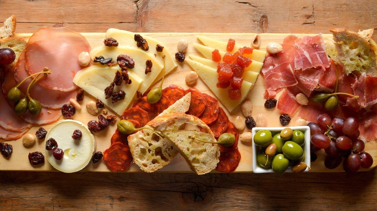 Salumi Tapas & Wine Bar review: Massapequa restaurant keeps getting ...