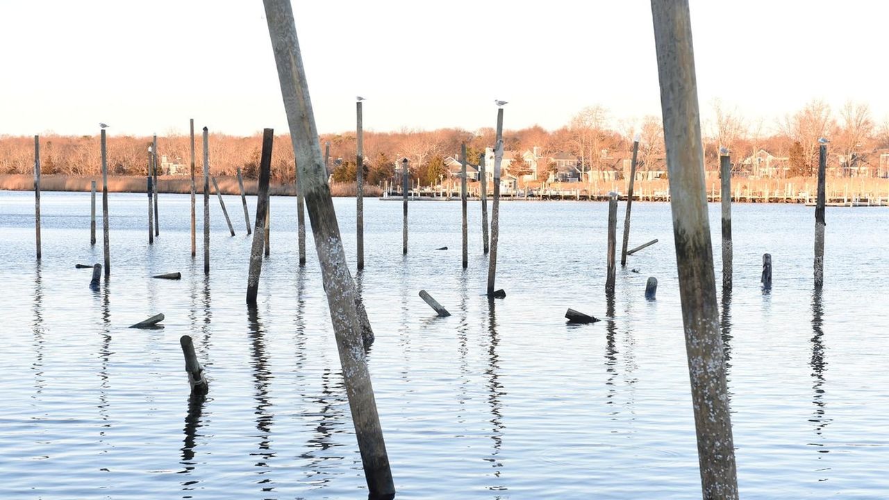 Frigid Long Island winter caused major damage to docks, marinas - Newsday