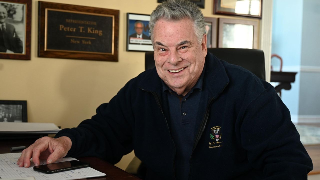 Former Rep. Peter King recovering from surgery for malignant tumor - Newsday
