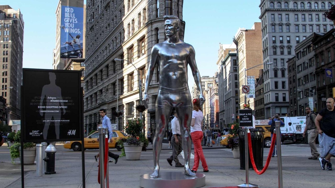 Statue of David (as in Beckham) turns up in New York - Newsday