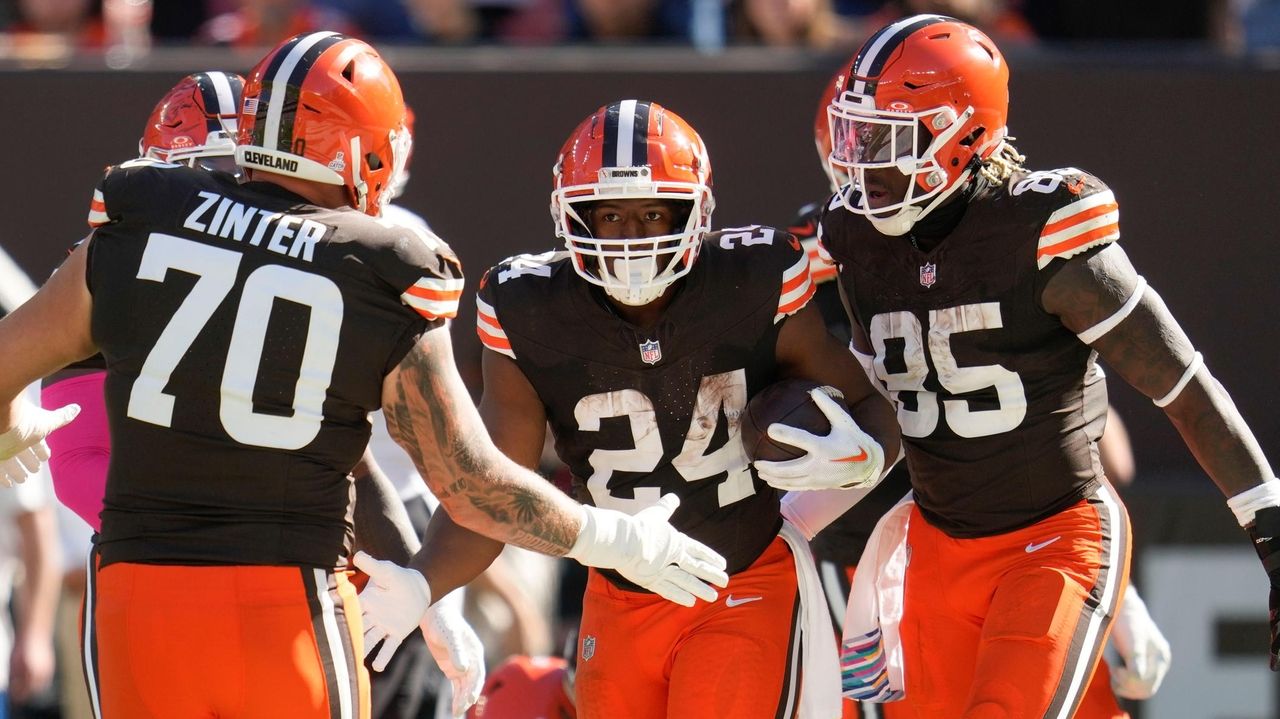 Nick Chubb scores TD for Browns in return after serious knee injury ...