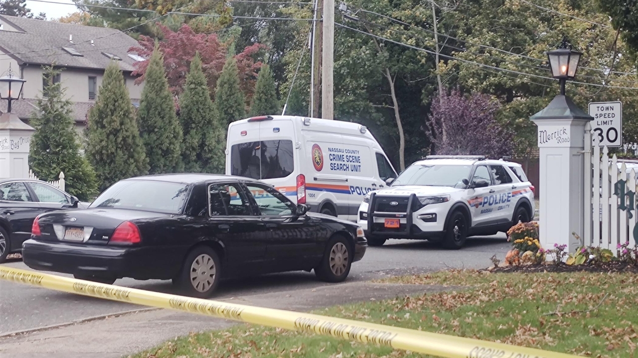 Health aide accused of stabbing Massapequa woman, 84 - Newsday