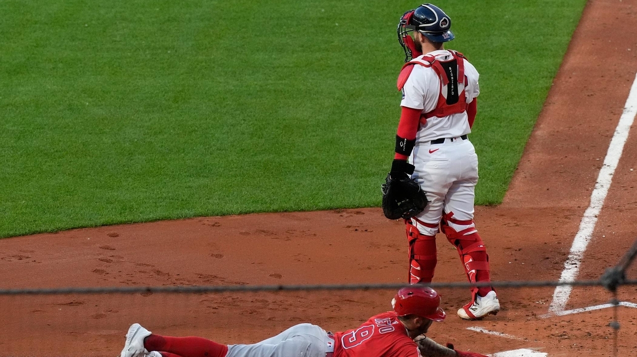 Red Sox manager Alex Cora proclaims his team 'not getting better ...
