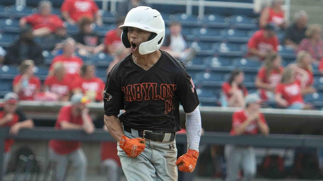 Babylon, behind by four, rallies in state semifinal - Newsday