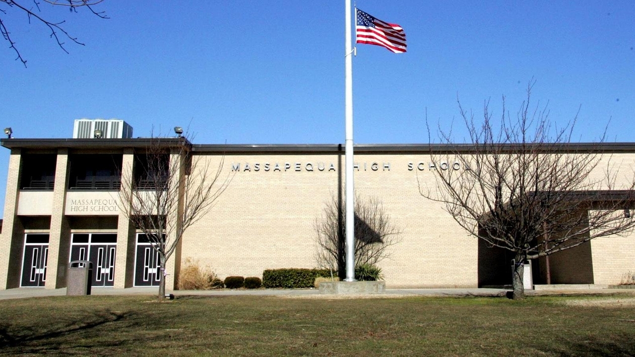 Officials warn those exposed to teen with meningitis - Newsday
