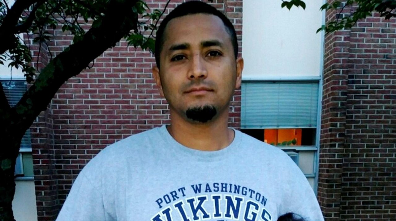 Swimmer rescues unconscious 6-year-old girl in Centereach pool - Newsday