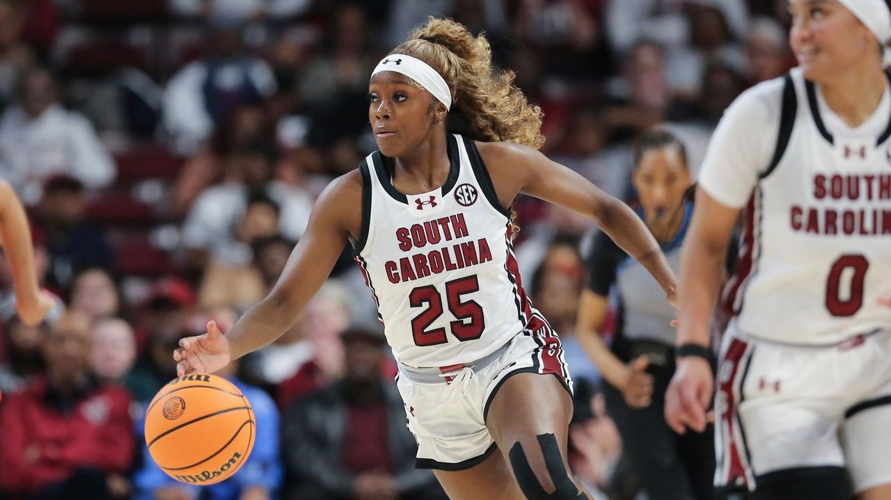 Cardoso, No. 1 South Carolina beat Georgia 70-56 for SEC record 43rd ...