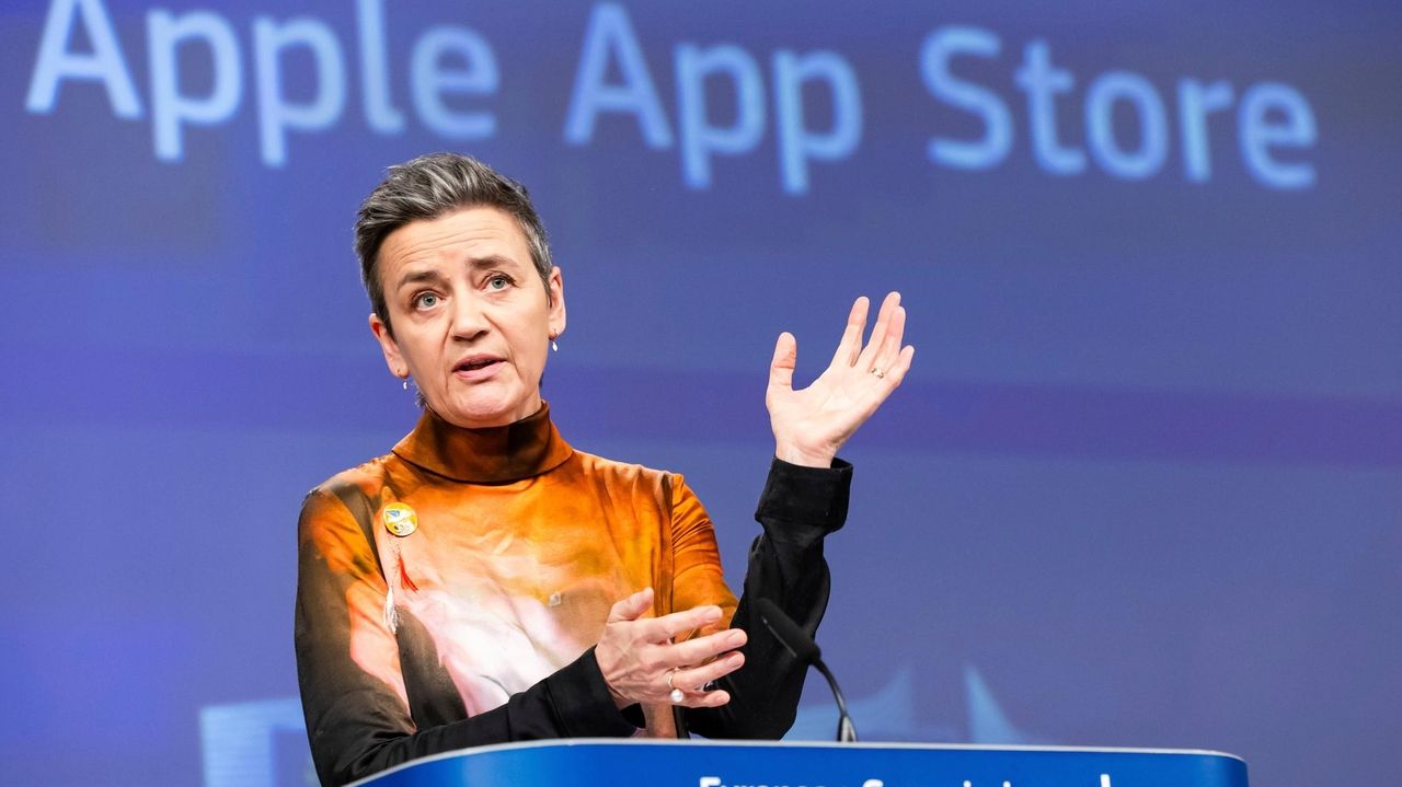 Apple gets fined nearly $2 billion by the EU for hindering music streaming competition - Newsday