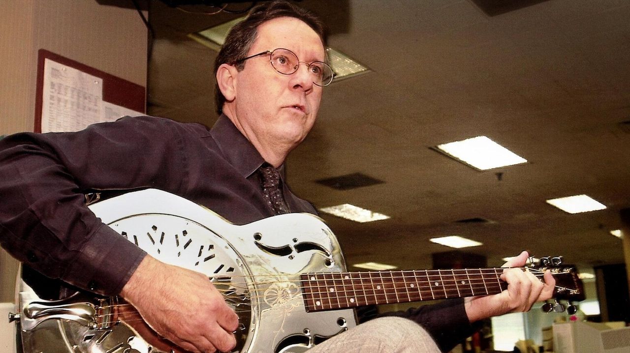 Robert Brandt, former Newsday managing editor, dies - Newsday