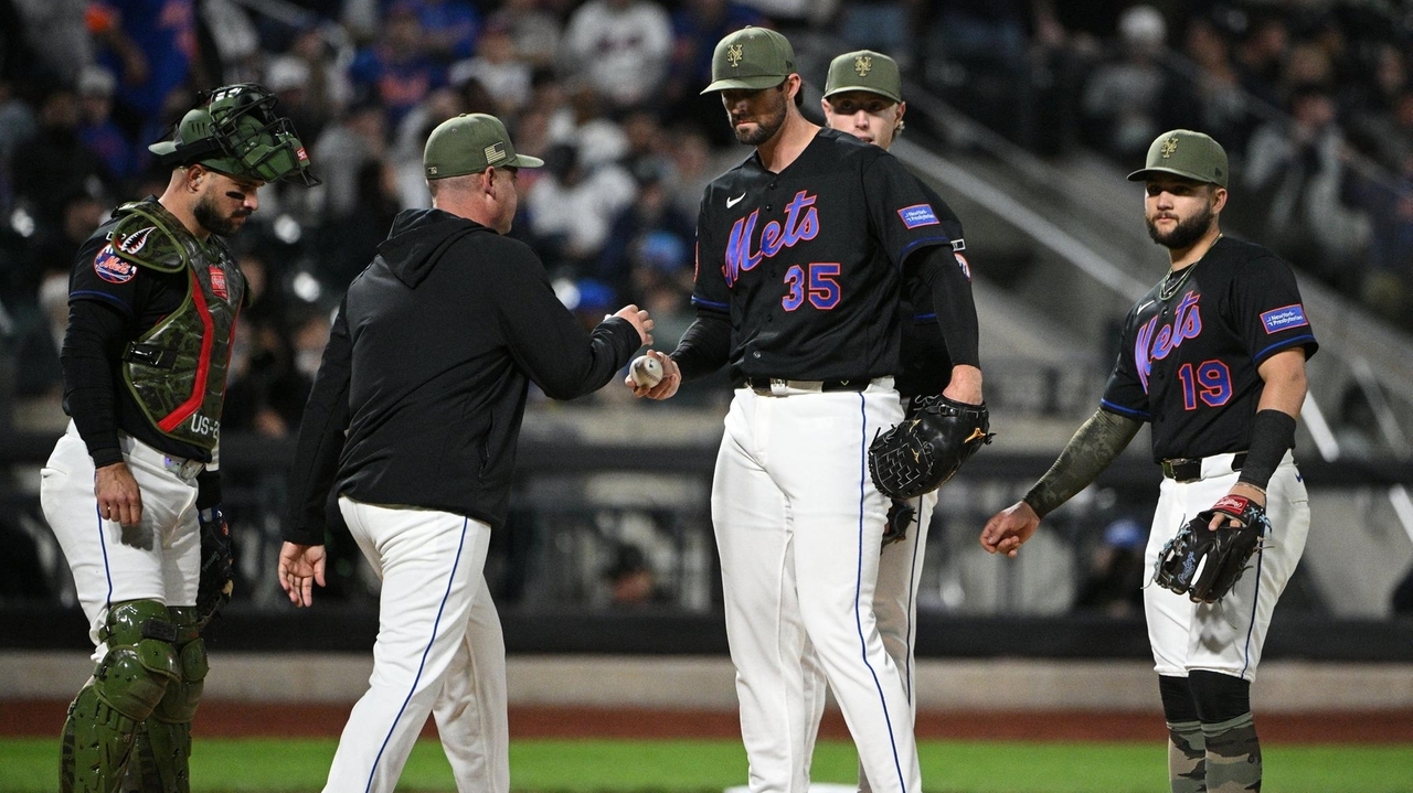 Mets' Clay Holmes' injury complicates rotation, frustrates manager ...
