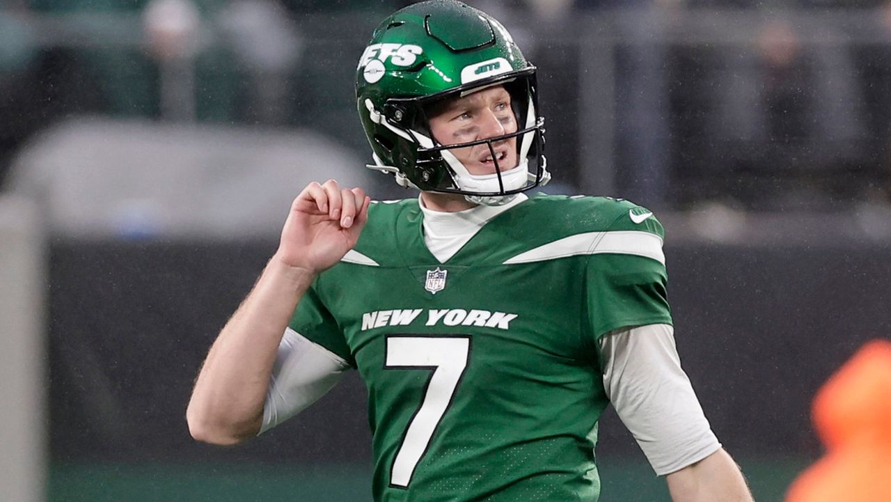 Jets release Tim Boyle, sign Brett Rypien to active roster - Newsday