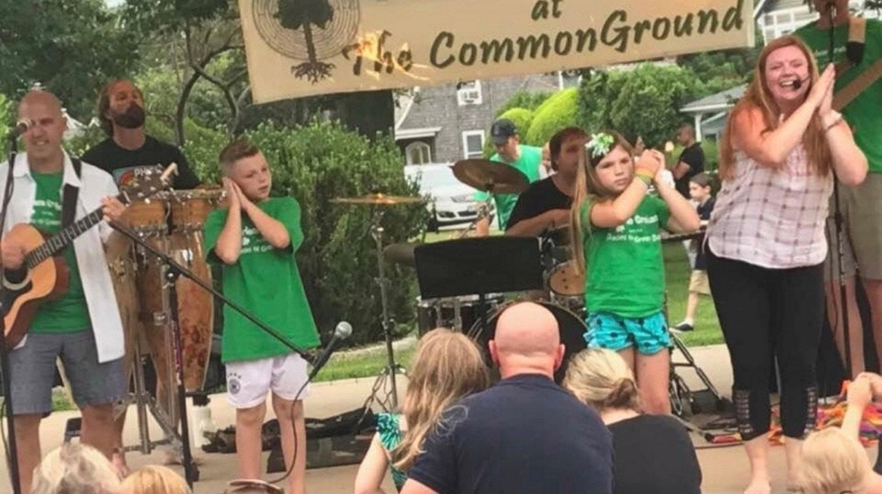 LI family performer Darlene Graham to lead huge Baby Shark Challenge ...
