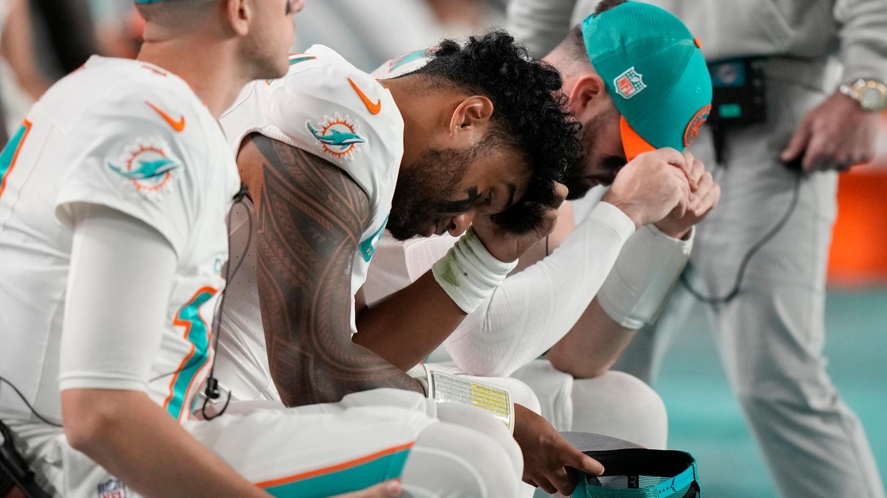 Dolphins lose AFC East, have to settle for No. 6 seed after falling to ...