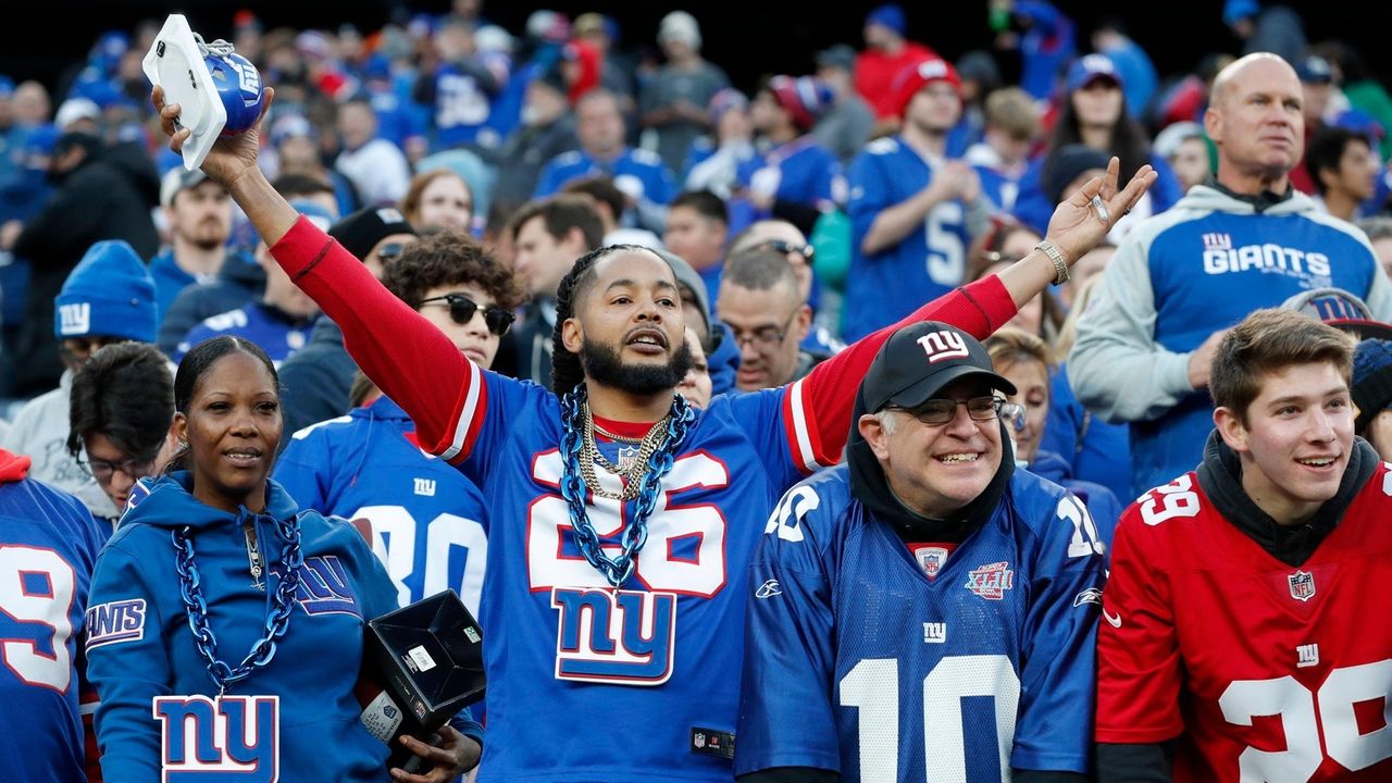 Giants look forward to season-opening game and home crowd - Newsday