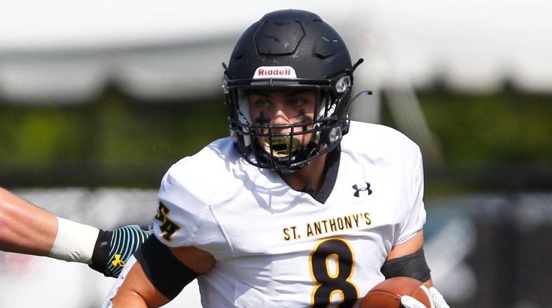 Photos: St. Anthony's football vs. Delbarton (N.J.) - Newsday