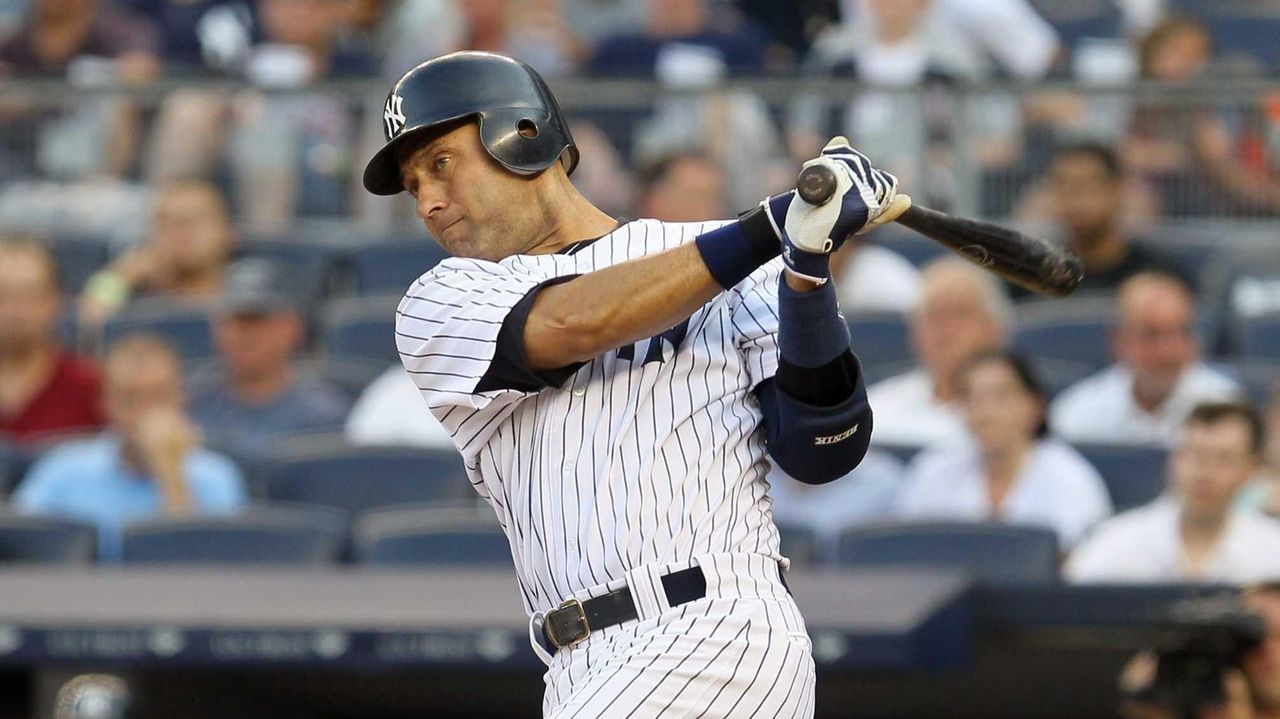 Derek Jeter passes Cal Ripken Jr., gets congratulations from him - Newsday