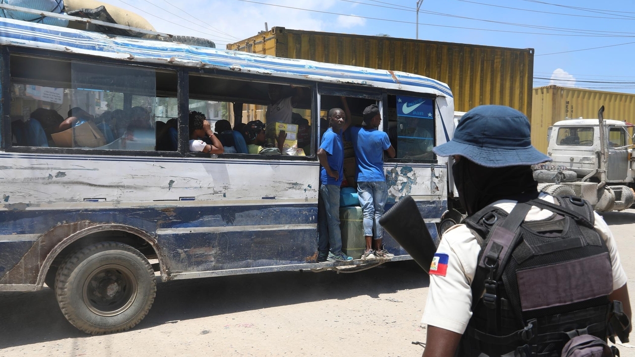 Kenyan police advance team leaves Haiti as international mission is ...