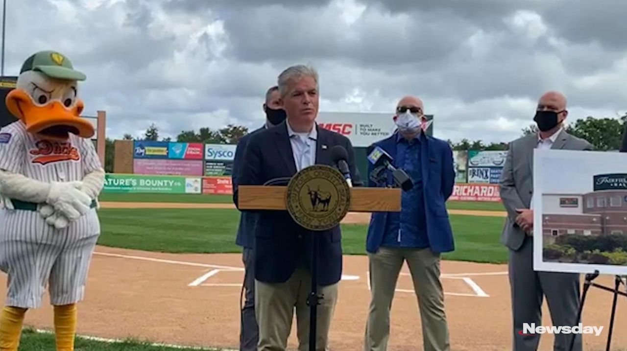 Long Island Ducks staying in Suffolk County through 2030 - Newsday