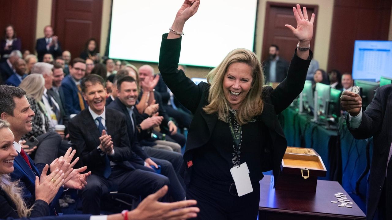 Democrat Laura Gillen promises bipartisan approach as she heads to GOP ...