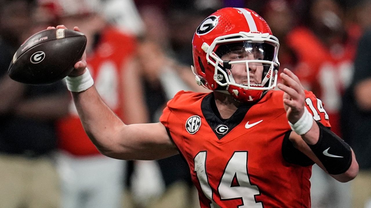 No. 2 Georgia and No. 3 Notre Dame give the newly expanded CFP a ...