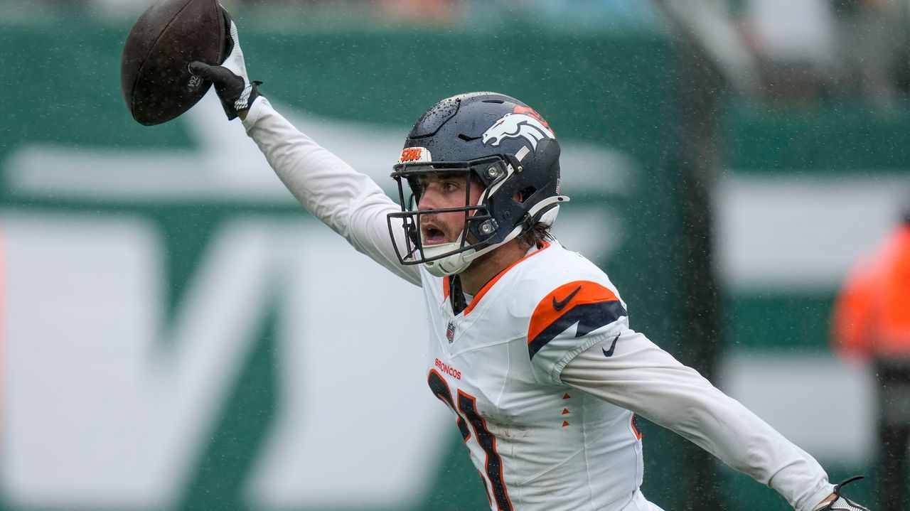 Riley Moss capitalizing on the number of times he's tested playing ...