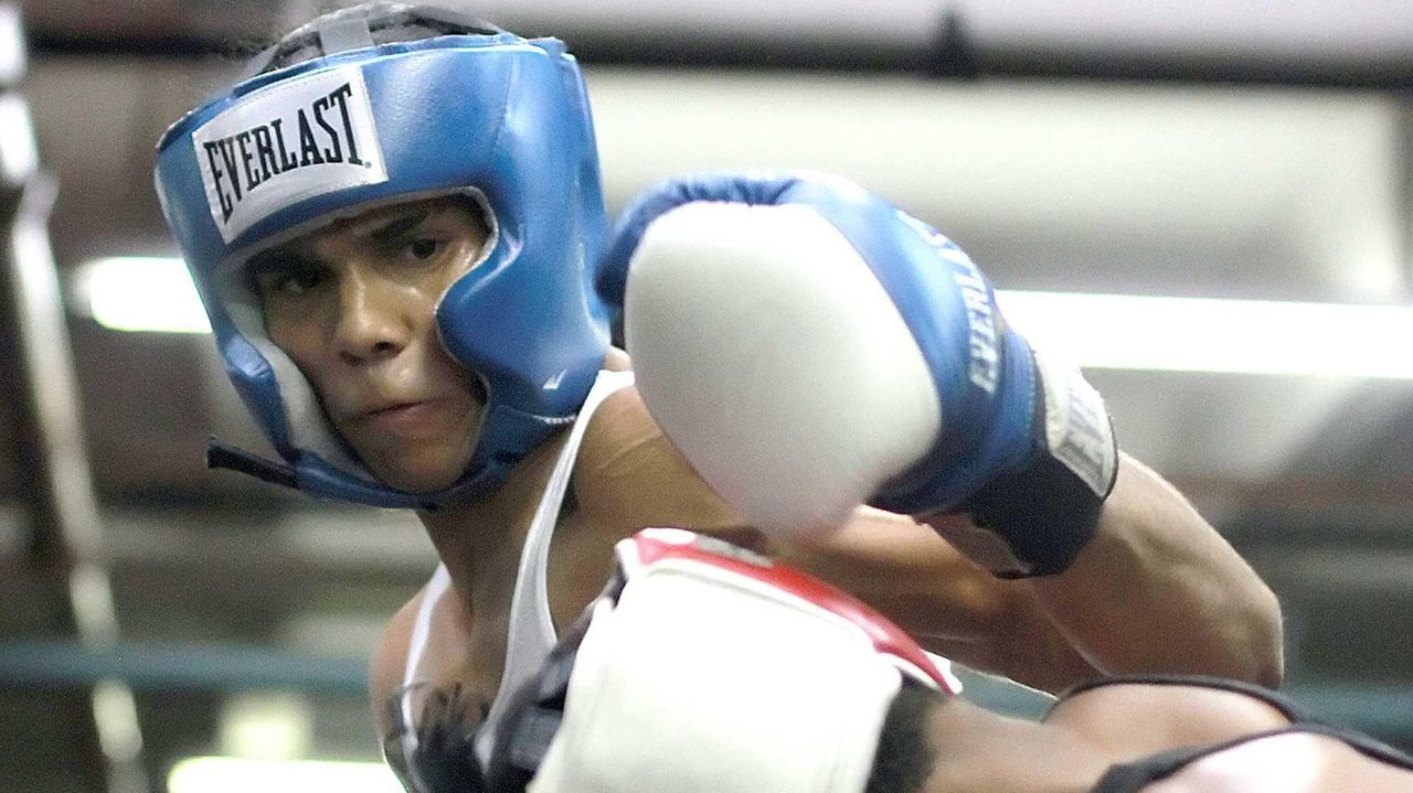 Jovanny Concepcion takes to boxing quickly - Newsday