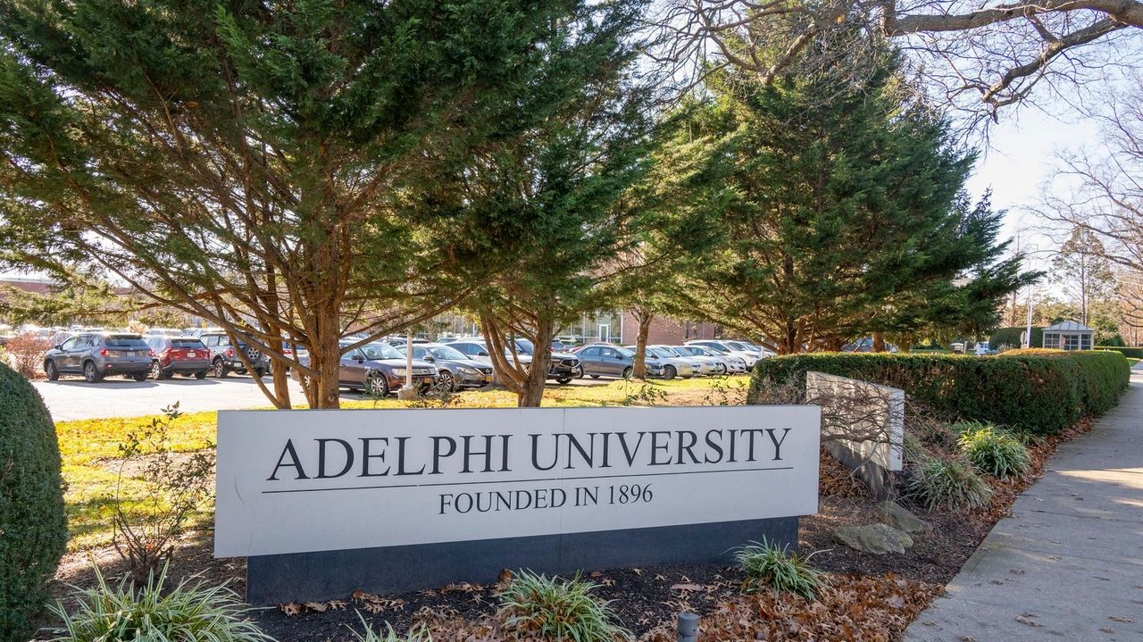 New York colleges urge early return for international students - Newsday