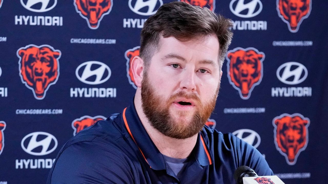 Bears GM Ryan Poles hopes to sign Joe Thuney to extension after deals ...